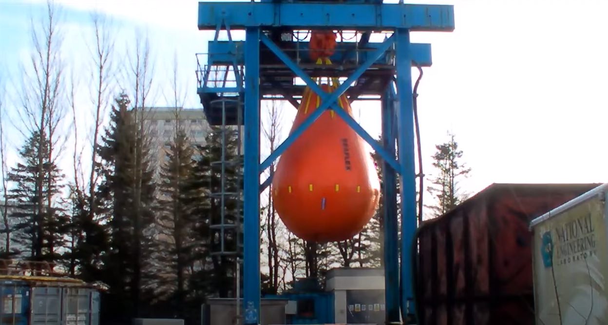 Seaflex Waterbags drop test 131t - Navaltech